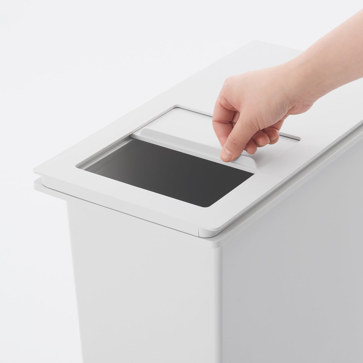 Polypropylene Lid for Dust Bin With Sliding Window | Housekeeping Goods ...