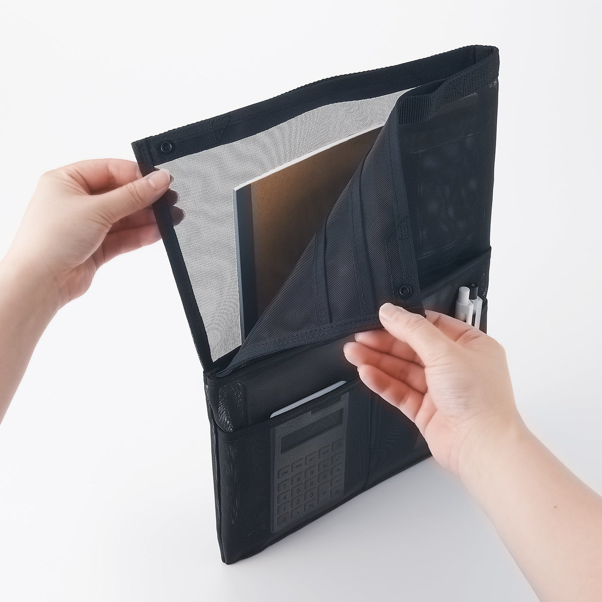 Nylon Mesh Bag Organizer Vertical A4 | Travel Organizer | MUJI Canada