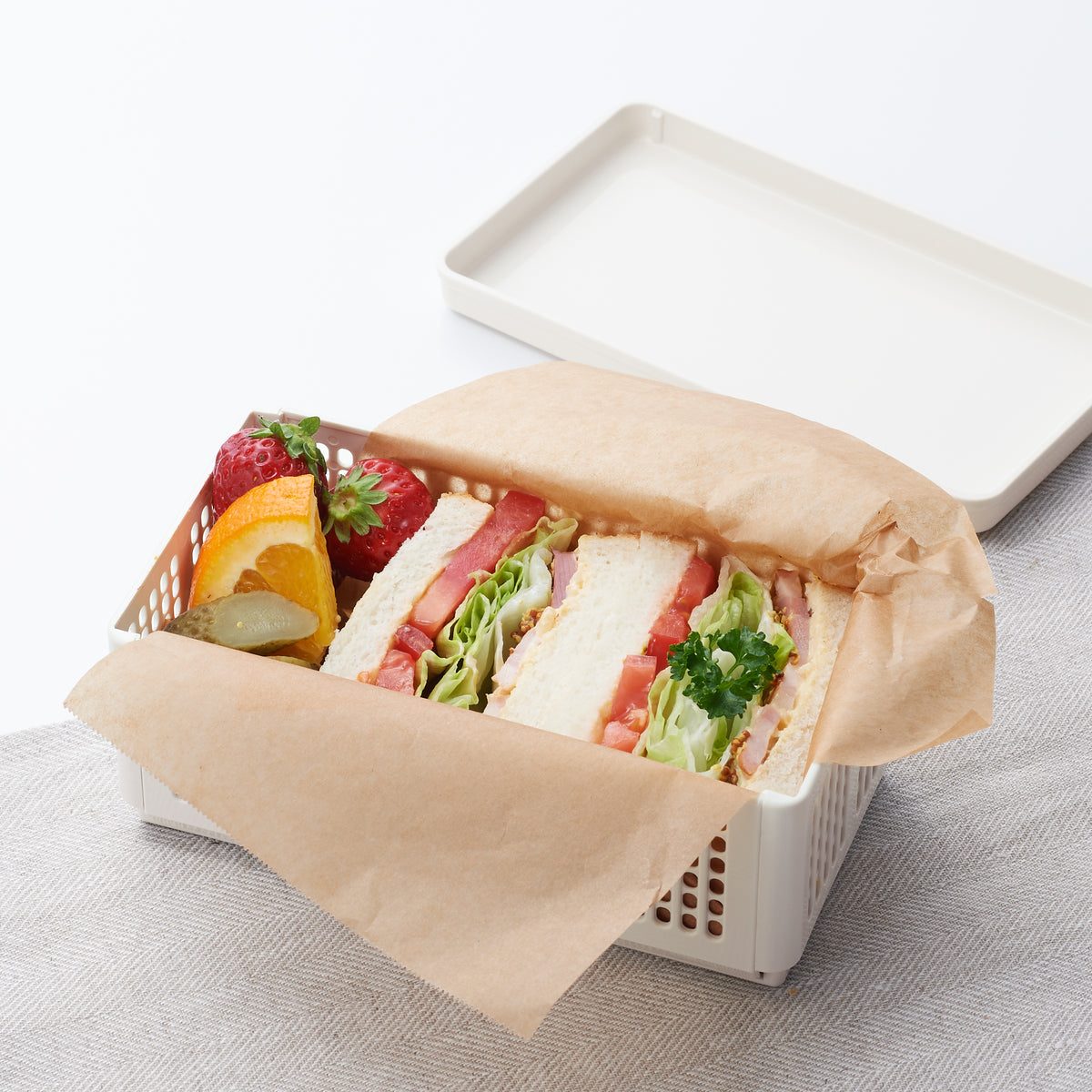 Polypropylene Sandwich Case | Portable Lunch Boxes | MUJI Canada