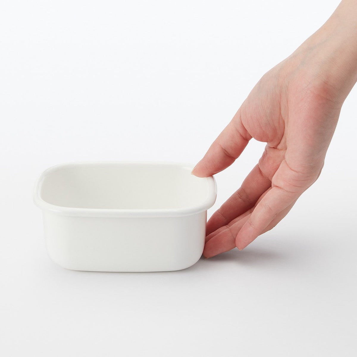 Enamel Bakeware | Baking Tool & Tray | MUJI Canada