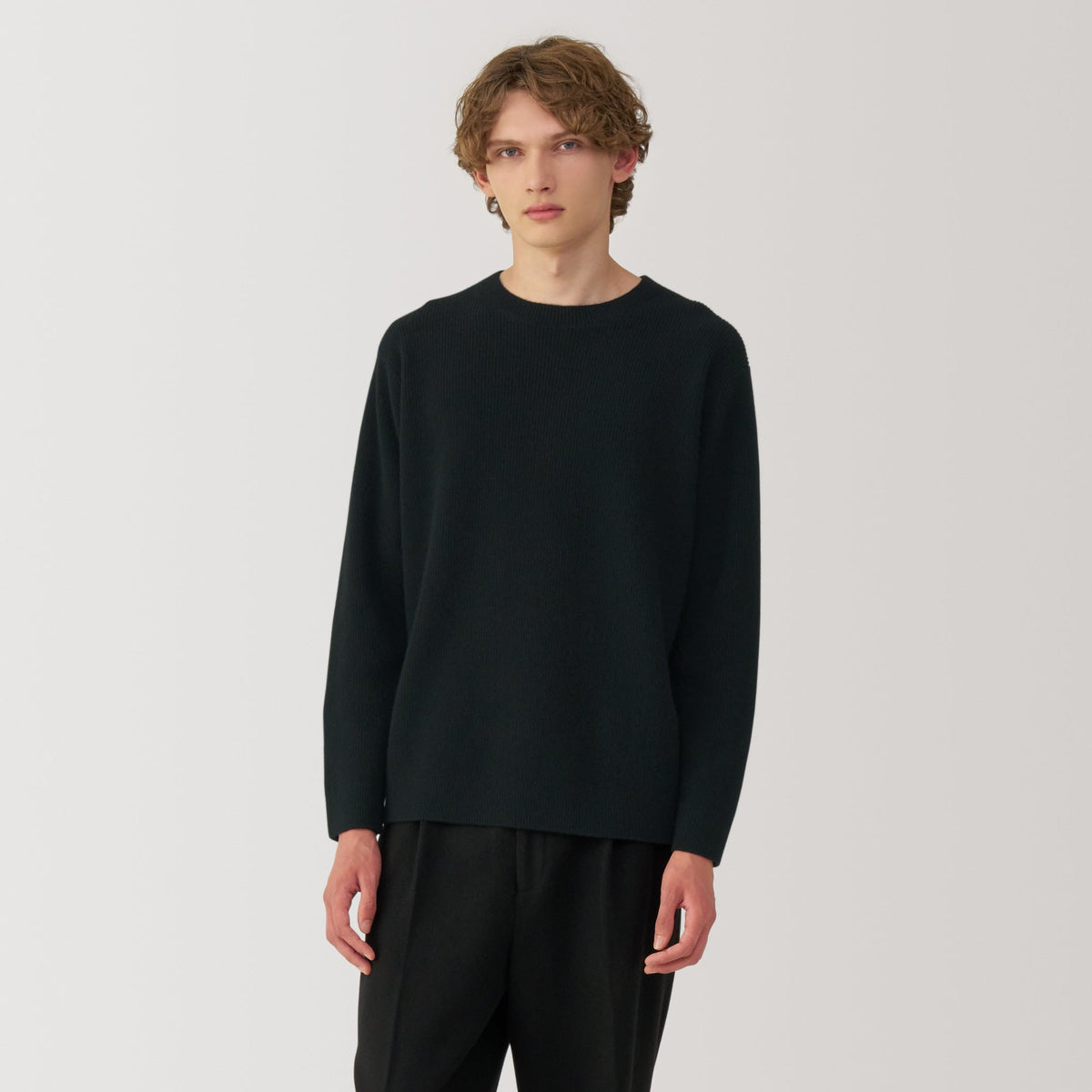 Labo Men's Natural Yak Wool Crew Neck Sweater | MUJI Canada