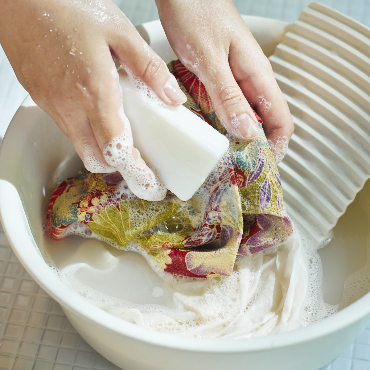 Polyethylene Washing Board | Laundry Accessories | MUJI Canada